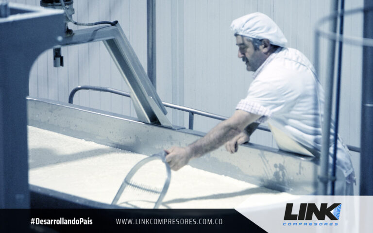 AURALAC, empresa colombiana que Desarrolla País en el sector lácteo ...